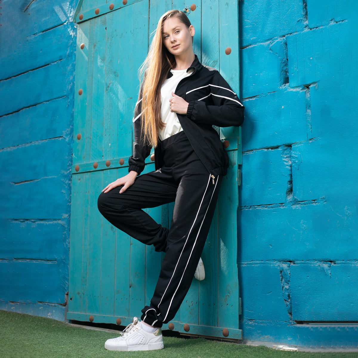 Women's Tracksuits | Eva Fashion | Stylish Activewear